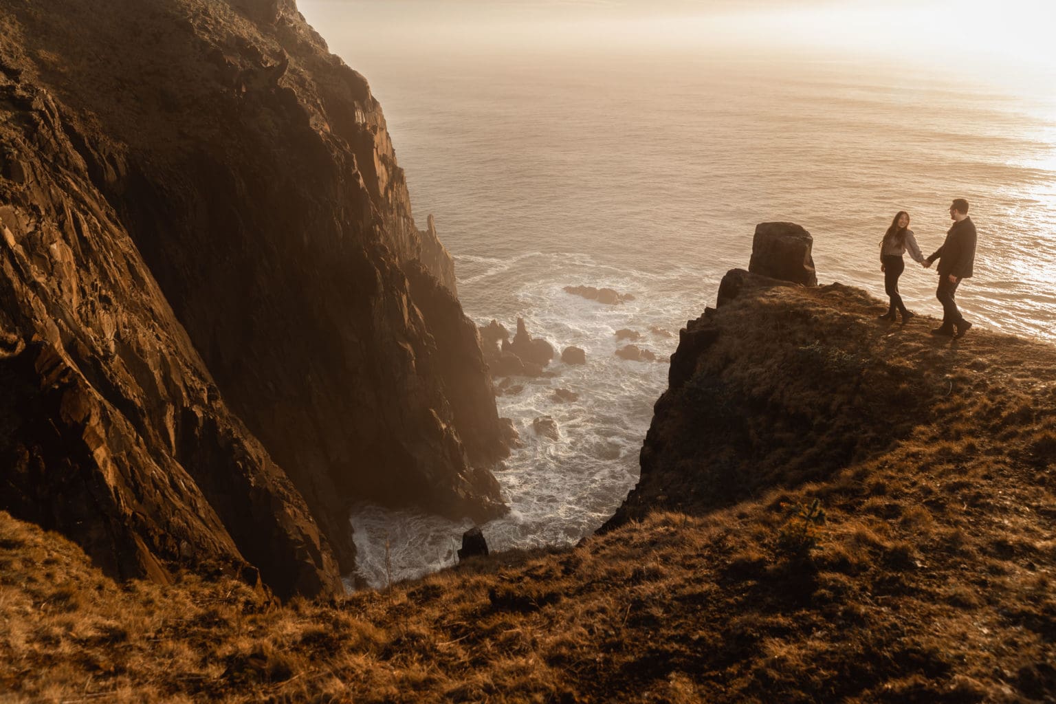 Manzanita Cliffs Oregon Coast Engagement - Baileaves Photography